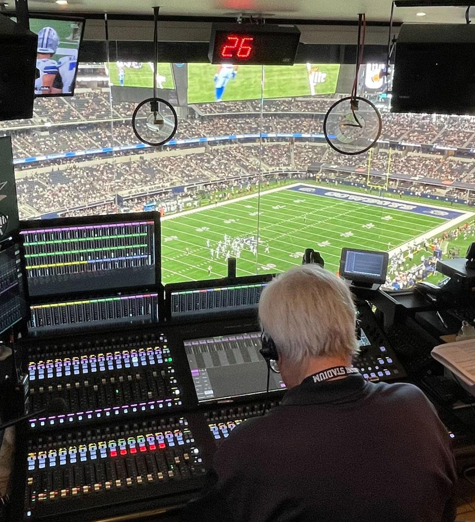 80,000-seat AT&T Stadium Upgrades its Facilities to Include a Solid ...