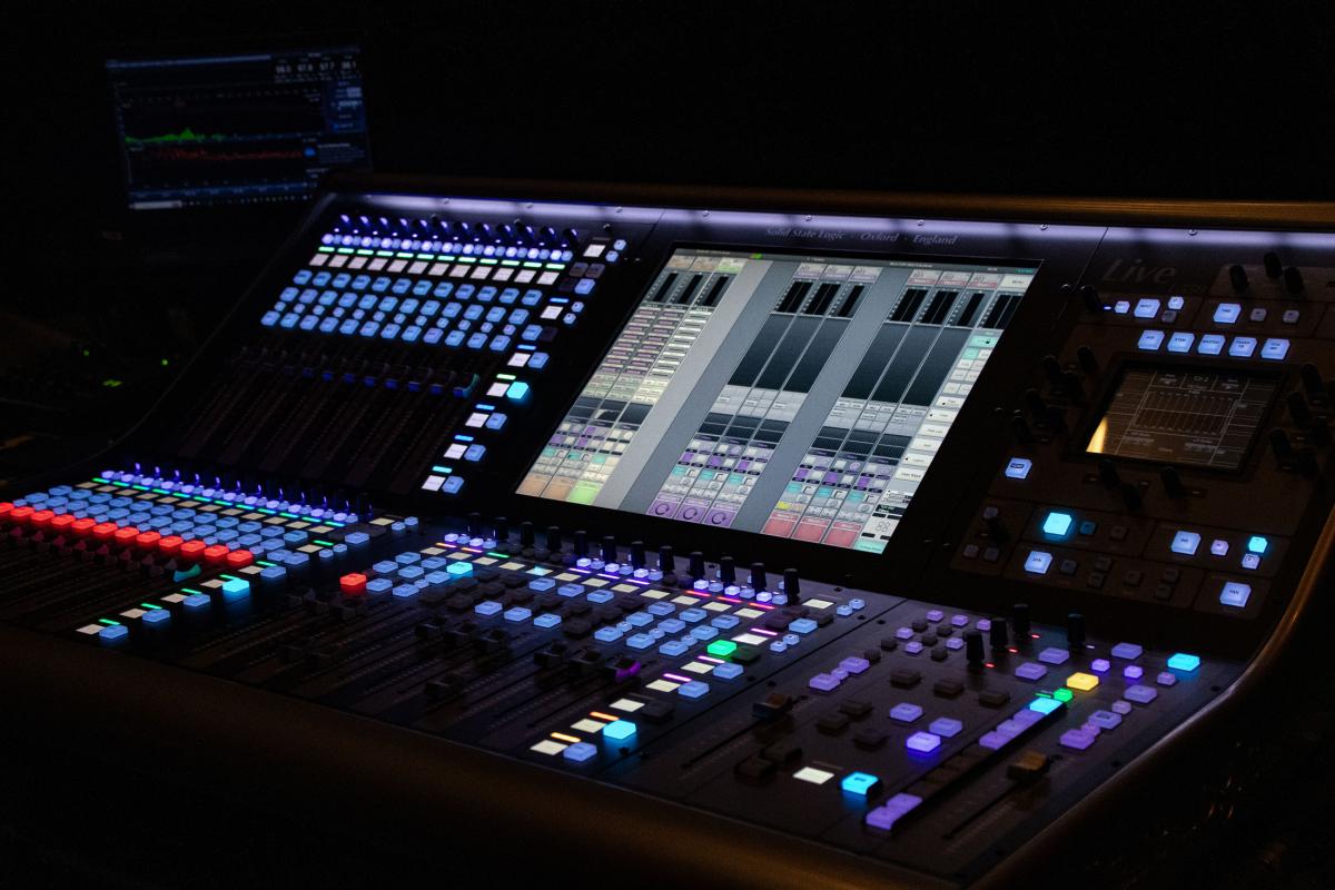 Canada's Cogeco Amphitheatre Installs a Pair of Solid State Logic Live L550 Plus Mixing Consoles ...